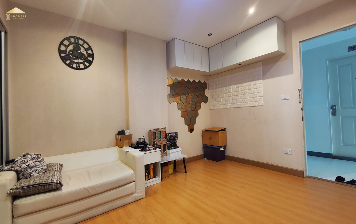 ขายคอนโดเดอะไรส์บี The Rise B หลังเซ็นทรัลชลบุรี - Udomsap